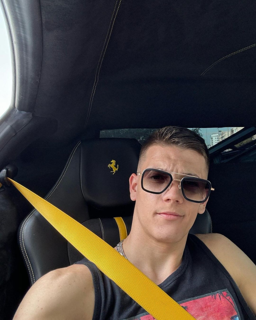 Stefan Janković izbrusio zdrave zube da bi stavio veštačke