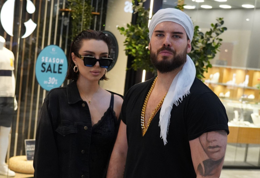 Adam Adaktar šokirao na Nikolijinoj promociji