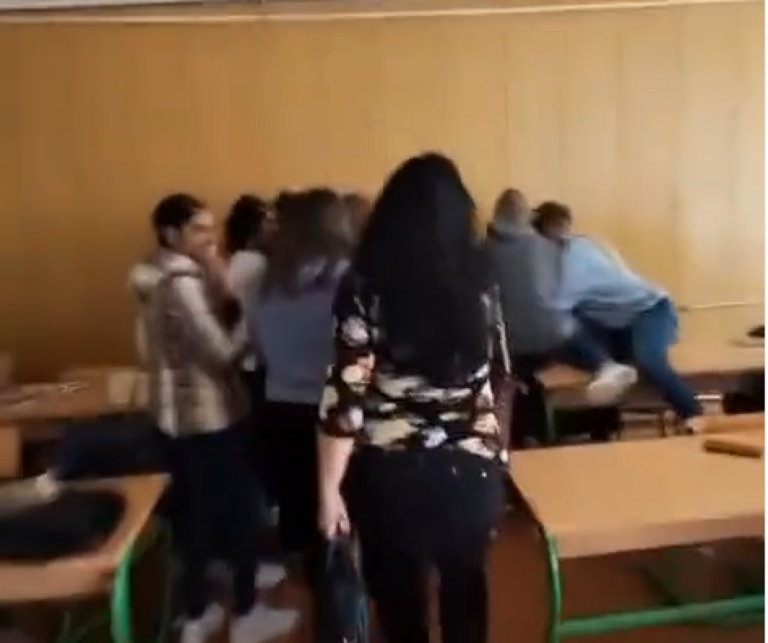 Đaci iz Grocke na neverovatan način iznenadili učiteljicu