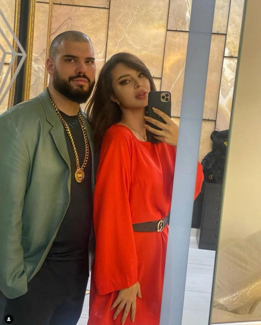 Adam Adaktar o vakcinaciji i ishrani svoje dece