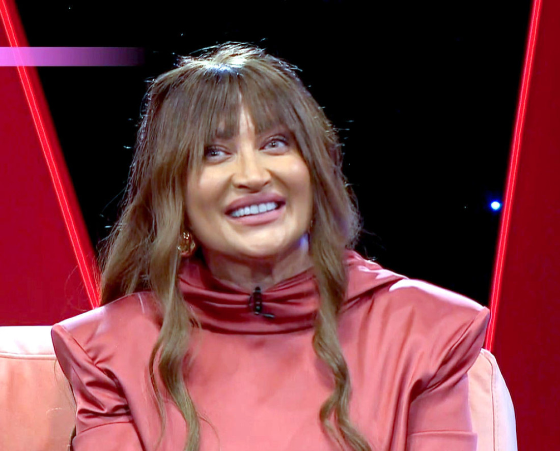 Neprepoznatljiva! Andreana Čekić skinula periku!