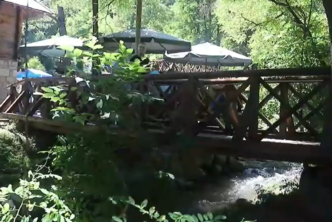 Gradačka Banja leči i slepilo, aprtman za dvoje 25 evra