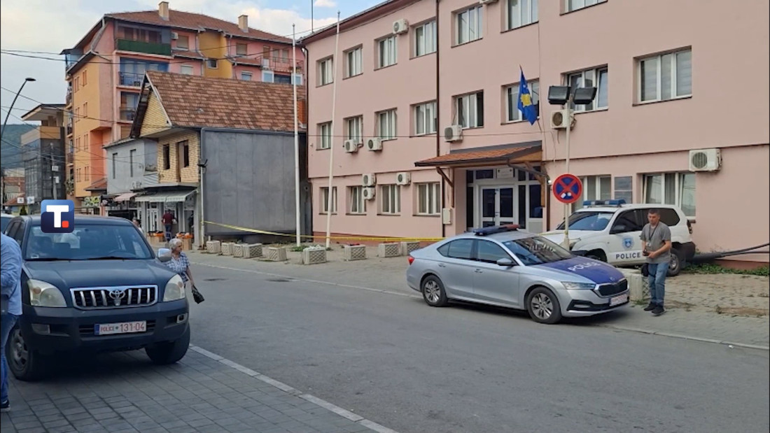 Blokade srpskih institucija na KiM i dalje traju