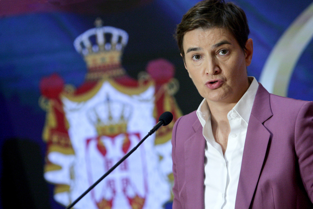 Ana Brnabić reagovala na sramno pevanje Mila Đukanovića