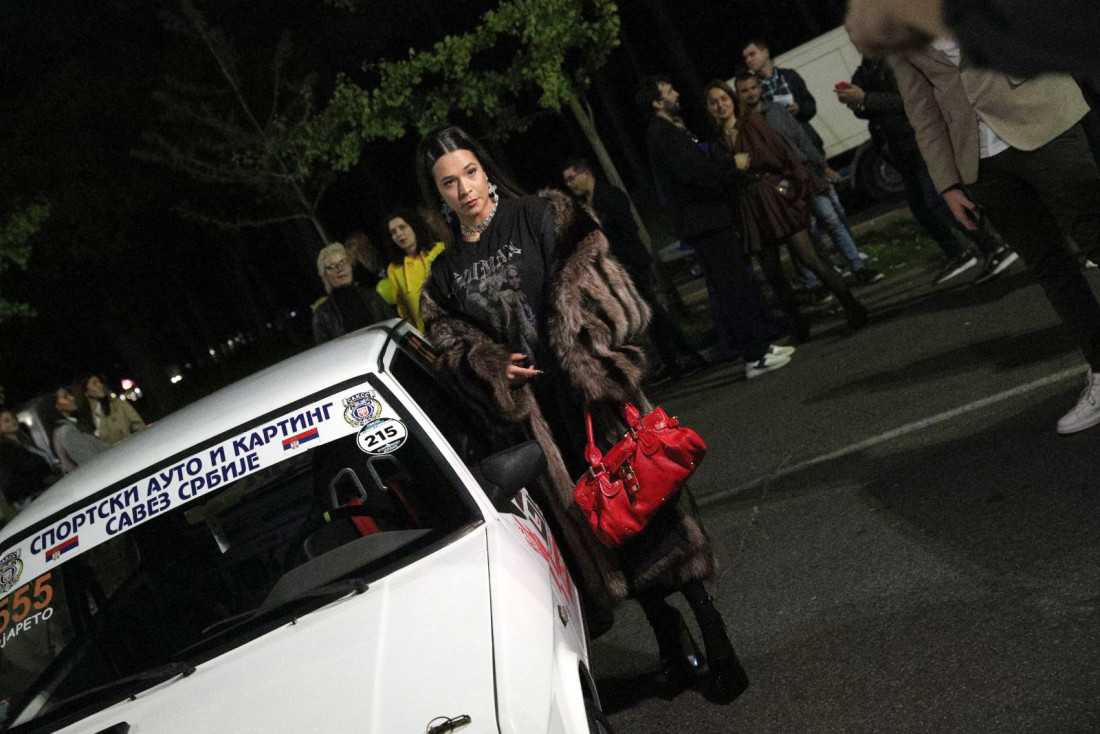 Pevačica htela da prebije Emu Radujko