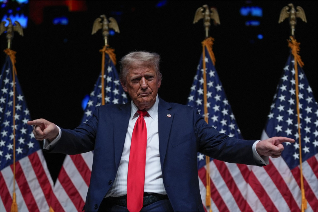 Donald Tramp ima pozicije za Maska i Kenedija Mlađeg