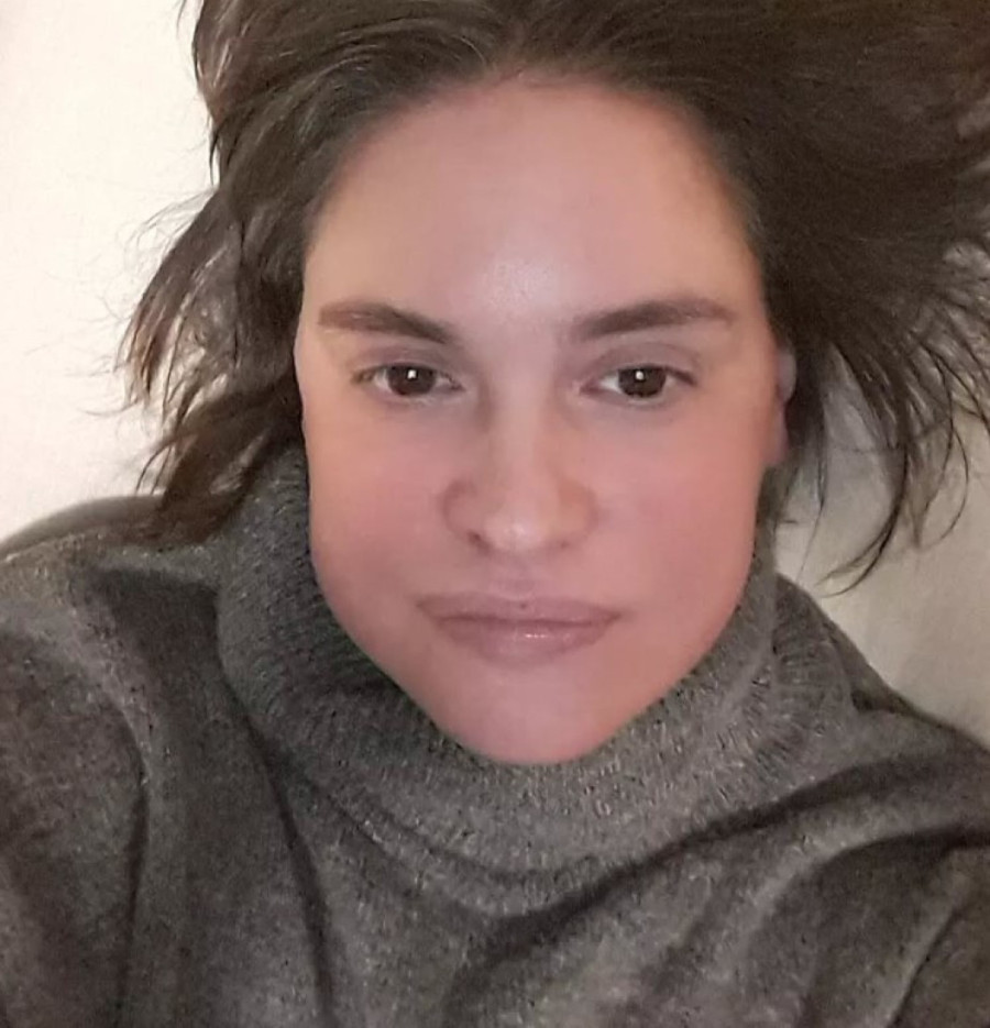 Naša poznata manekenka sada radi u pekari!