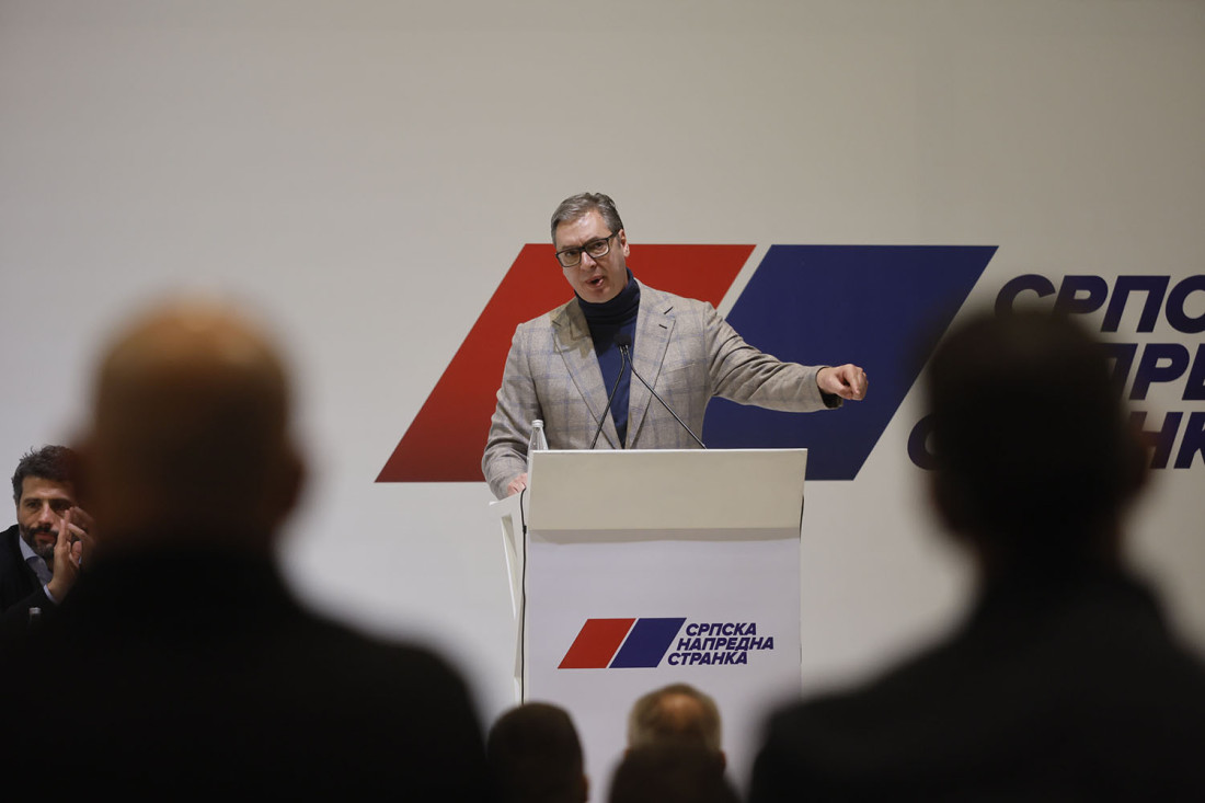 UŽIVO Obraćanje Vučića sa sednica Glavnog odbora SNS